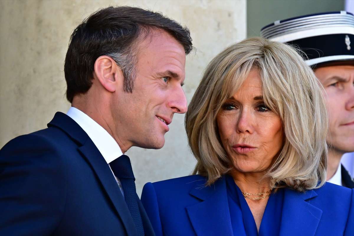 ¿Bronca de pareja o crisis de “macronismo”? La bofetada de Brigitte alimenta las conspiraciones ...