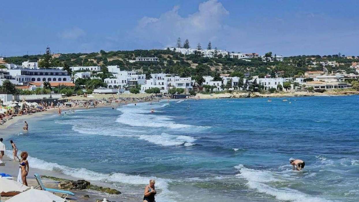 Ni Ibiza ni Sicilia: 400 euros por seis noches en esta isla del ...