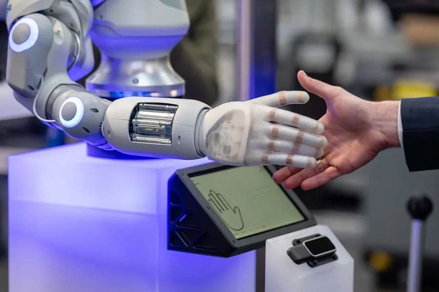 La IA aprende a chantajear a sus creadores | Vozpópuli