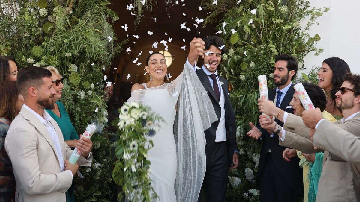 Todos los detalles, looks y fotos de la emotiva boda de la hija de ...