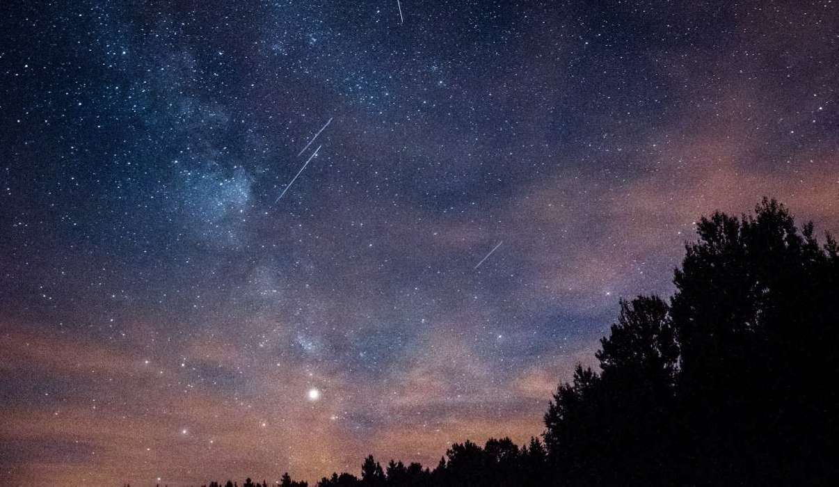 Más allá de las Perseidas: las noches de verano dejan sorpresas ...