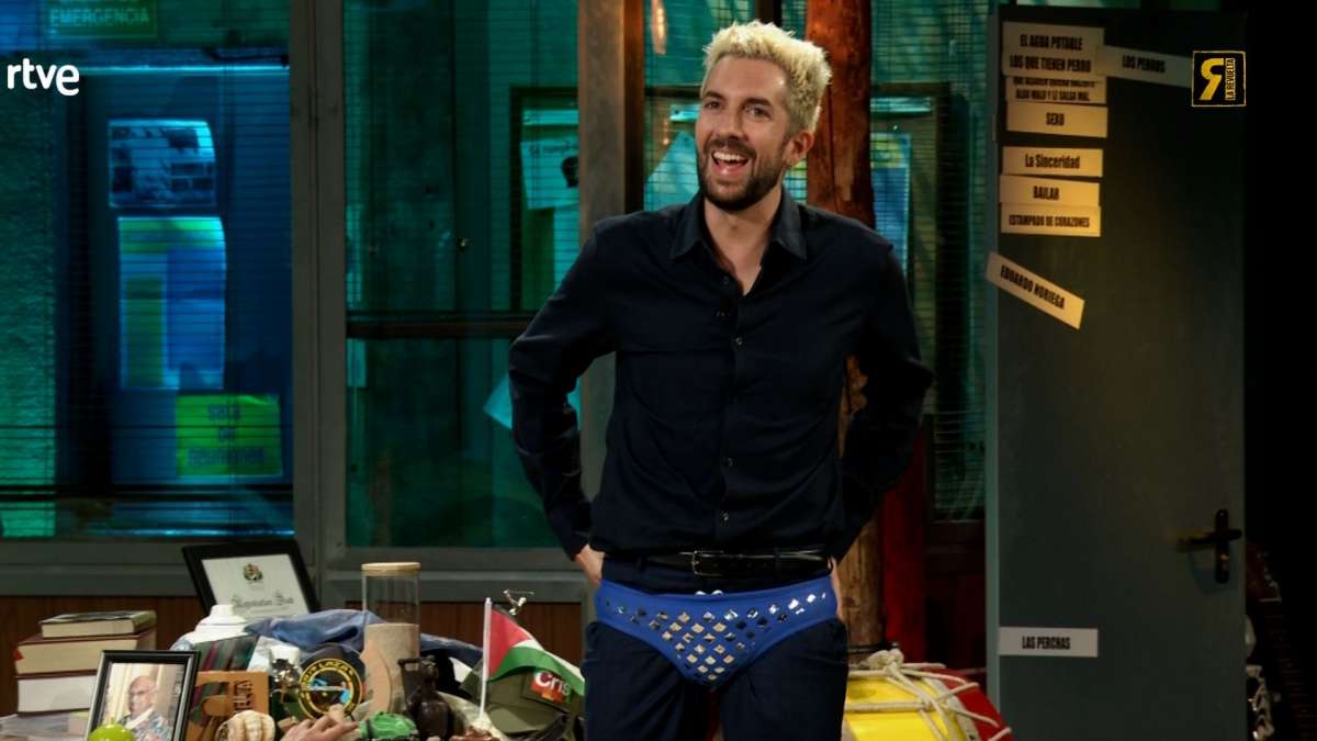 El desencuentro de Broncano y su novia Silvia Alonso en ‘La Revuelta ...