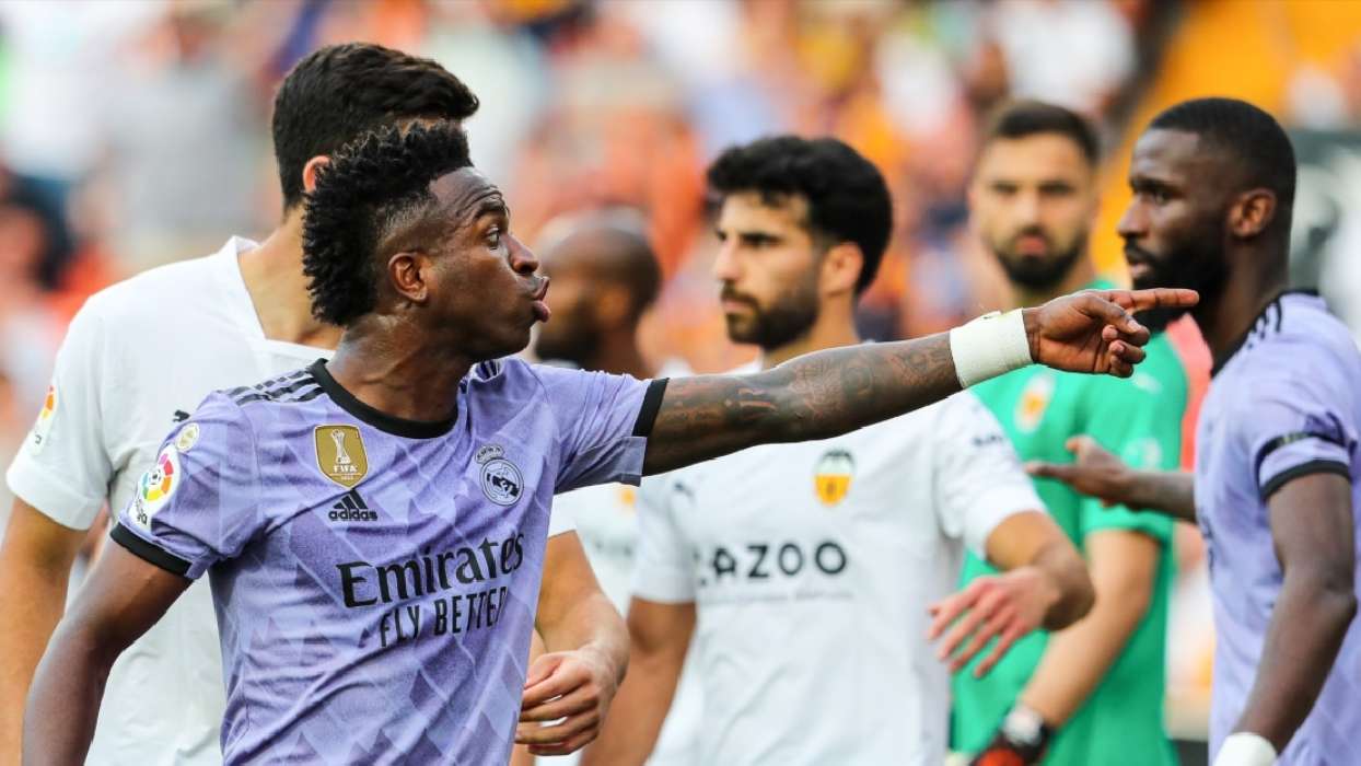 La jurisprudencia ampara la demanda del Valencia contra Netflix por el documental de Vinícius ...